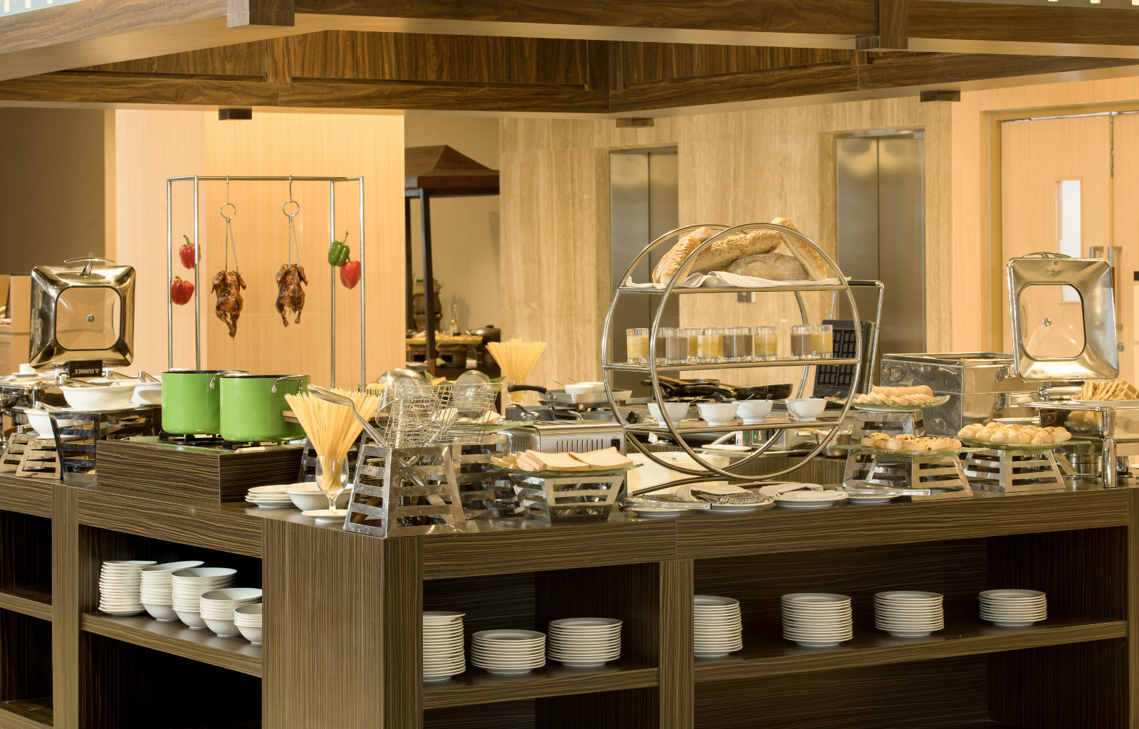 LAYANA Café and Restaurant – Hotel Chanti
